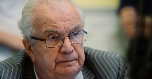 Умер советский иллюзионист Эмиль Кио — OfficeLife