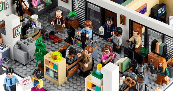 Консалтинговая компания Deloitte начала выделять деньги сотрудникам на ...